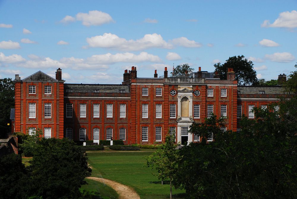 4 Must-Visit London locations for students enrolled at the University ...